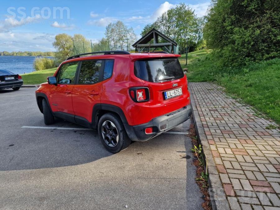 Sarkans Jeep Renegade 2018 Rīga, ar dzinēja tilpumu 1.40 L un nobraukumu 83 tūkst. km par 18000 €, foto 3 vietnē AUTOMOTO.COM.LV