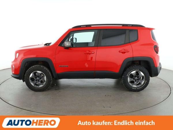 Red Jeep Renegade 2019 in Kaunas, with an engine capacity of 2.00 L and mileage of 79 thousand km for 21669 €, photo 3 on AUTOMOTO.COM.LV