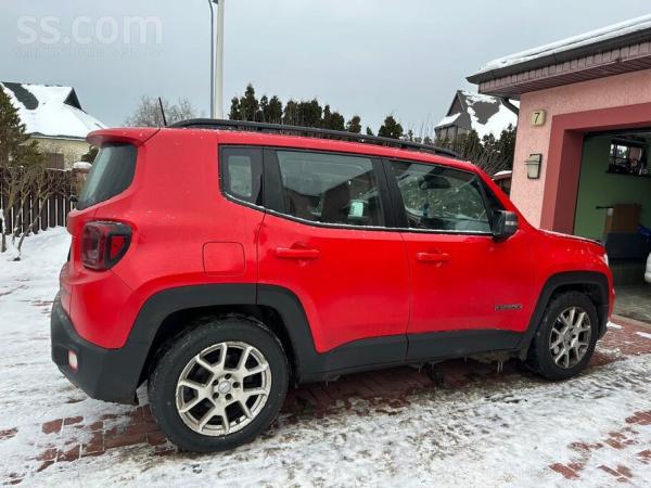 Sarkans Jeep Renegade 2020 Daugavpils, ar dzinēja tilpumu 1.30 L un nobraukumu 100 tūkst. km par 18000 €, foto 1 vietnē AUTOMOTO.COM.LV