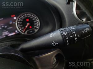 Red Jeep Renegade 2020 in Daugavpils, with an engine capacity of 1.30 L and mileage of 105 thousand km for 14300 €, photo 16 on AUTOMOTO.COM.LV