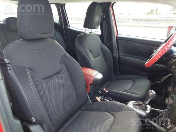 Sarkans Jeep Renegade 2020 Daugavpils, ar dzinēja tilpumu 1.30 L un nobraukumu 105 tūkst. km par 14300 €, foto 8 vietnē AUTOMOTO.COM.LV