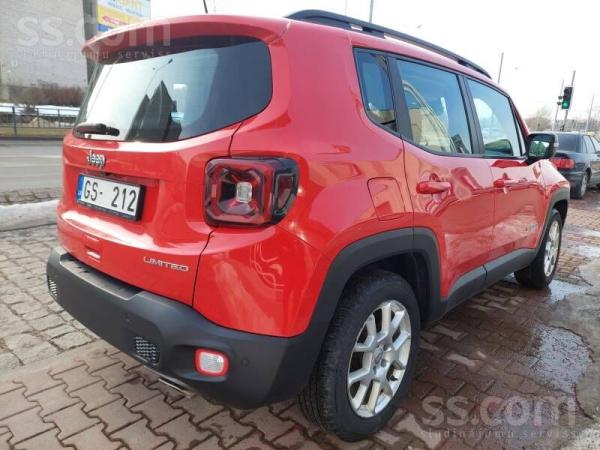 Red Jeep Renegade 2020 in Daugavpils, with an engine capacity of 1.30 L and mileage of 108 thousand km for 13000 €, photo 3 on AUTOMOTO.COM.LV