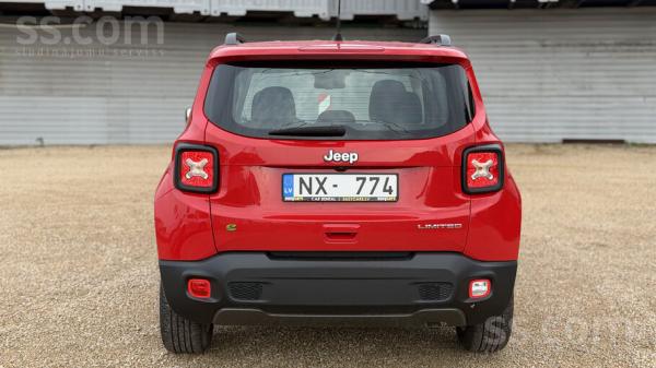 Red Jeep Renegade 2023 in Riga, with an engine capacity of 1.50 L and mileage of 52 thousand km for 14990 €, photo 6 on AUTOMOTO.COM.LV