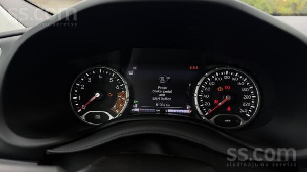 Red Jeep Renegade 2023 in Riga, with an engine capacity of 1.50 L and mileage of 52 thousand km for 14990 €, photo 10 on AUTOMOTO.COM.LV