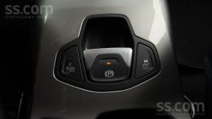 Sarkans Jeep Renegade 2023 Rīga, ar dzinēja tilpumu 1.50 L un nobraukumu 52 tūkst. km par 14990 €, foto 13 vietnē AUTOMOTO.COM.LV