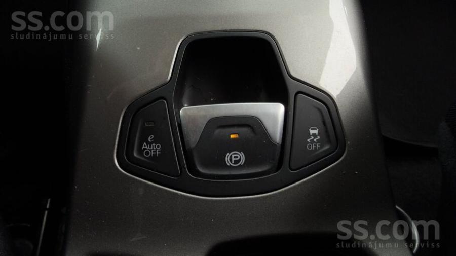 Sarkans Jeep Renegade 2023 Rīga, ar dzinēja tilpumu 1.50 L un nobraukumu 52 tūkst. km par 14990 €, foto 13 vietnē AUTOMOTO.COM.LV