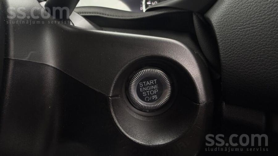 Sarkans Jeep Renegade 2023 Rīga, ar dzinēja tilpumu 1.50 L un nobraukumu 52 tūkst. km par 14990 €, foto 14 vietnē AUTOMOTO.COM.LV