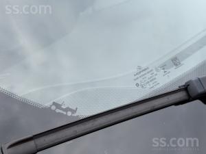 Sarkans Jeep Renegade 2023 Rīga, ar dzinēja tilpumu 1.50 L un nobraukumu 52 tūkst. km par 14990 €, foto 16 vietnē AUTOMOTO.COM.LV
