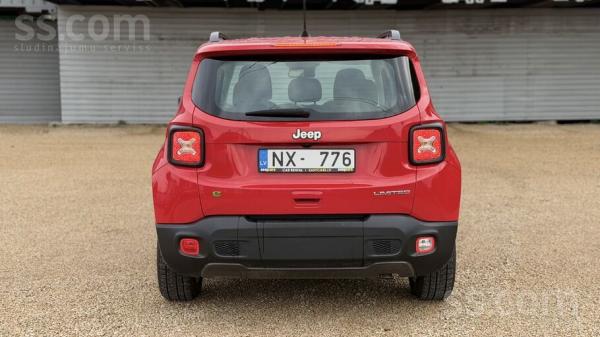 Red Jeep Renegade 2023 in Riga, with an engine capacity of 1.50 L and mileage of 60 thousand km for 14490 €, photo 6 on AUTOMOTO.COM.LV