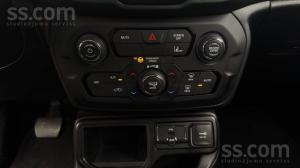 Sarkans Jeep Renegade 2023 Rīga, ar dzinēja tilpumu 1.50 L un nobraukumu 60 tūkst. km par 14490 €, foto 12 vietnē AUTOMOTO.COM.LV