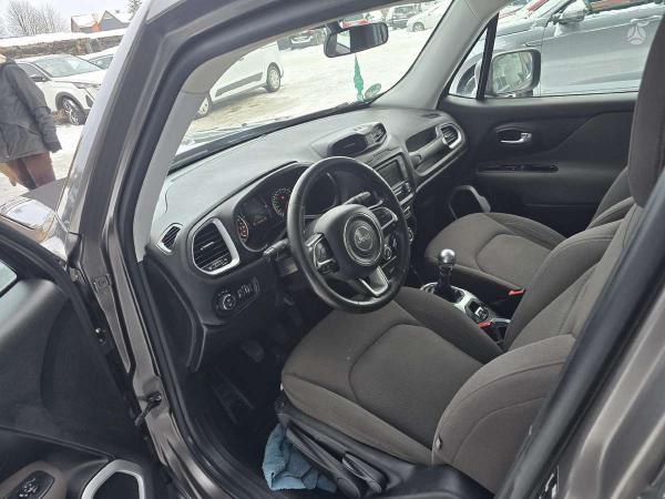 Sarkans Jeep Renegade 2016 Tauragė, ar dzinēja tilpumu 1.40 L un nobraukumu 191 tūkst. km par 6800 €, foto 5 vietnē AUTOMOTO.COM.LV