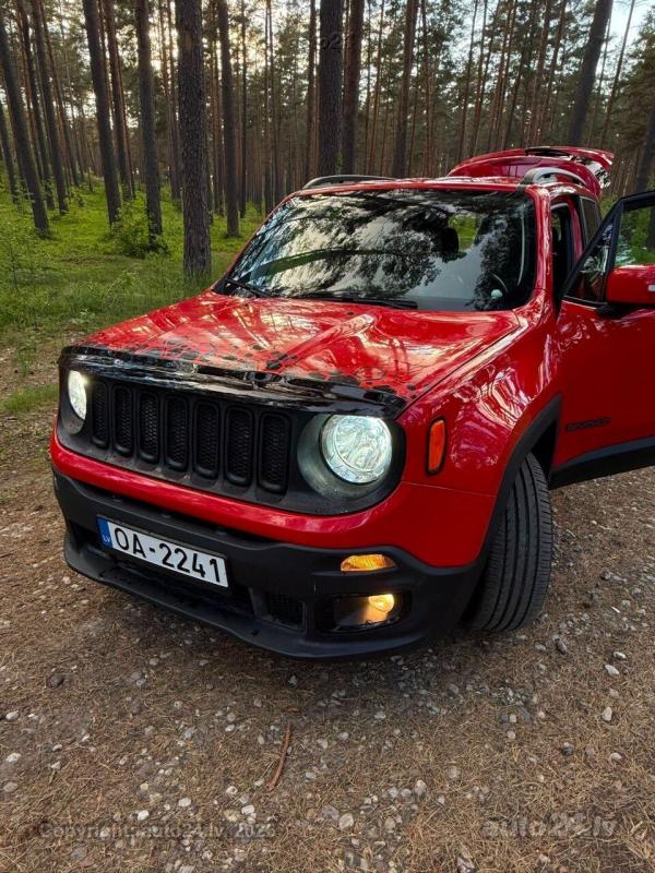 Red Jeep Renegade 2018 in Riga, with an engine capacity of 2.00 L and mileage of 121 thousand km for 13700 €, photo 2 on AUTOMOTO.COM.LV