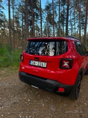 Sarkans Jeep Renegade 2018 Rīga, ar dzinēja tilpumu 2.00 L un nobraukumu 121 tūkst. km par 13700 €, foto 4 vietnē AUTOMOTO.COM.LV