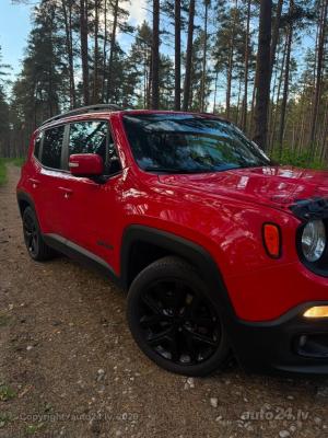 Sarkans Jeep Renegade 2018 Rīga, ar dzinēja tilpumu 2.00 L un nobraukumu 121 tūkst. km par 13700 €, foto 5 vietnē AUTOMOTO.COM.LV