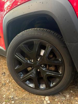 Sarkans Jeep Renegade 2018 Rīga, ar dzinēja tilpumu 2.00 L un nobraukumu 121 tūkst. km par 13700 €, foto 8 vietnē AUTOMOTO.COM.LV