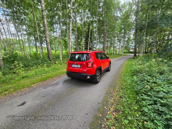 Красный Джип Ренегат 2016 в Таллин, объемом двигателя 1.40 л и пробегом 70 тыс. км за 11000 €, фото 10 на AUTOMOTO.COM.LV