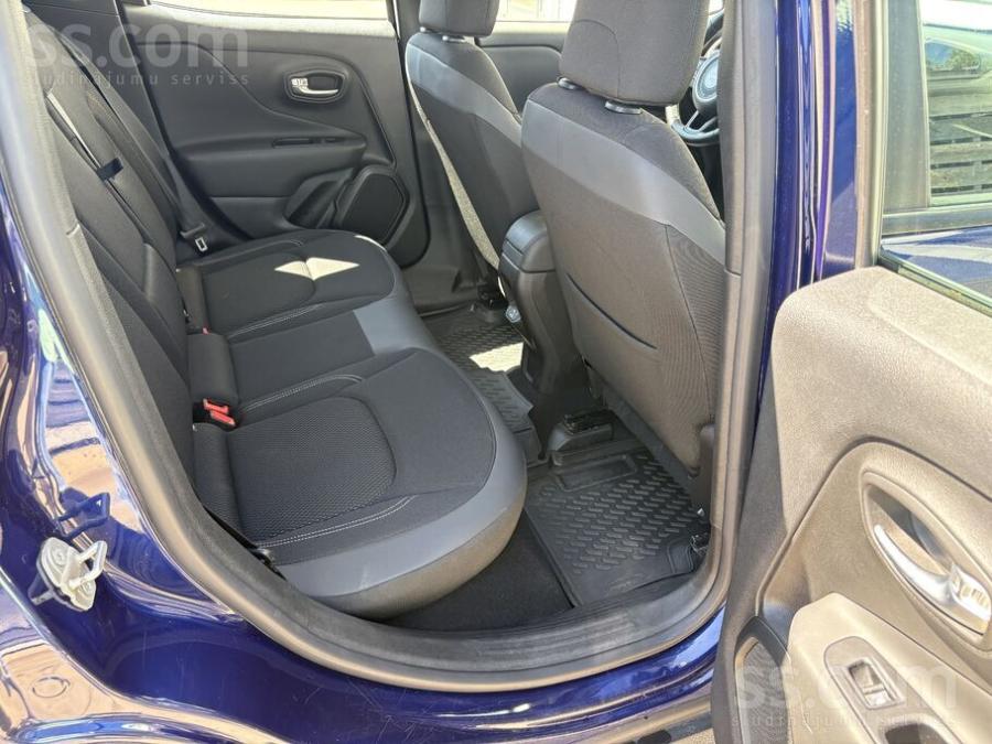 Violets Jeep Renegade 2021 Rīga, ar dzinēja tilpumu 1.30 L un nobraukumu 79 tūkst. km par 15500 €, foto 13 vietnē AUTOMOTO.COM.LV