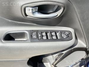 Violets Jeep Renegade 2021 Rīga, ar dzinēja tilpumu 1.30 L un nobraukumu 79 tūkst. km par 15500 €, foto 23 vietnē AUTOMOTO.COM.LV