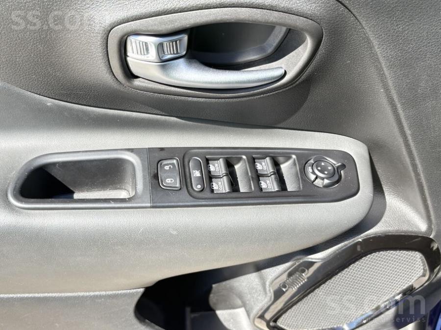Violets Jeep Renegade 2021 Rīga, ar dzinēja tilpumu 1.30 L un nobraukumu 79 tūkst. km par 15500 €, foto 23 vietnē AUTOMOTO.COM.LV