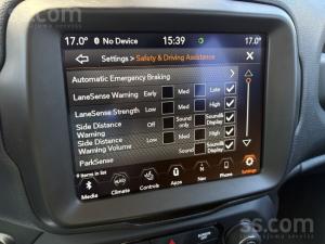 Violets Jeep Renegade 2021 Rīga, ar dzinēja tilpumu 1.30 L un nobraukumu 79 tūkst. km par 15500 €, foto 32 vietnē AUTOMOTO.COM.LV