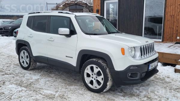White Jeep Renegade 2015 in Riga, with an engine capacity of 2.00 L and mileage of 160 thousand km for 10600 €, photo 1 on AUTOMOTO.COM.LV