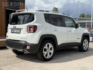 Balts Jeep Renegade 2015 Rīga, ar dzinēja tilpumu 2.00 L un nobraukumu 161 tūkst. km par 10300 €, foto 5 vietnē AUTOMOTO.COM.LV