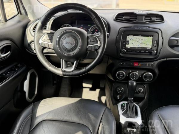 White Jeep Renegade 2015 in Riga, with an engine capacity of 2.00 L and mileage of 161 thousand km for 10300 €, photo 7 on AUTOMOTO.COM.LV