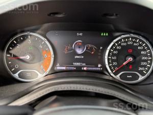 Balts Jeep Renegade 2015 Rīga, ar dzinēja tilpumu 2.00 L un nobraukumu 161 tūkst. km par 10300 €, foto 16 vietnē AUTOMOTO.COM.LV