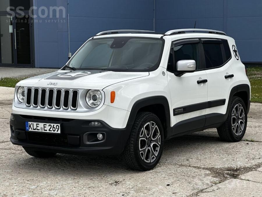 White Jeep Renegade 2015 in Riga, with an engine capacity of 2.00 L and mileage of 167 thousand km for 9499 €, photo 5 on AUTOMOTO.COM.LV