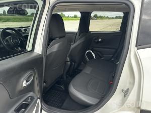 White Jeep Renegade 2015 in Riga, with an engine capacity of 2.00 L and mileage of 167 thousand km for 9499 €, photo 21 on AUTOMOTO.COM.LV