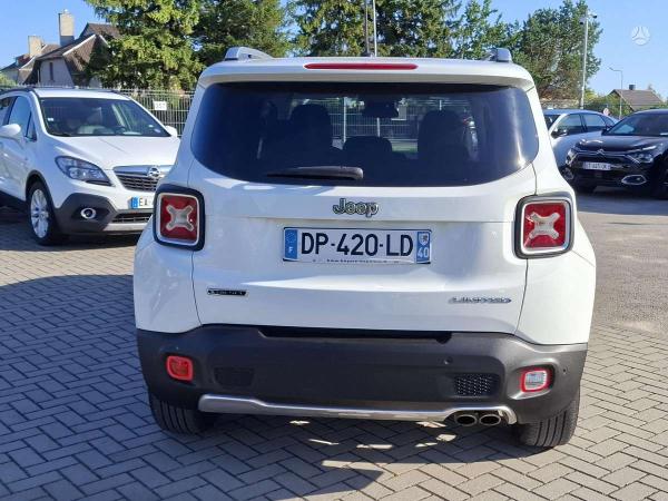 Balts Jeep Renegade 2015 Tauragė, ar dzinēja tilpumu 1.60 L un nobraukumu 142 tūkst. km par 6300 €, foto 5 vietnē AUTOMOTO.COM.LV