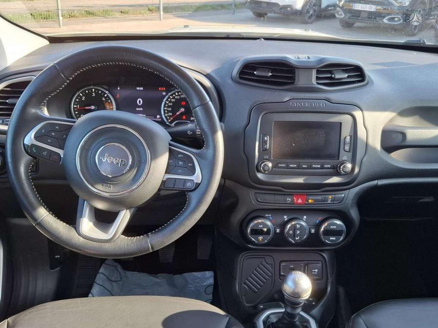 Balts Jeep Renegade 2015 Tauragė, ar dzinēja tilpumu 1.60 L un nobraukumu 142 tūkst. km par 6300 €, foto 12 vietnē AUTOMOTO.COM.LV