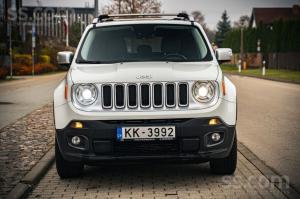 White Jeep Renegade 2016 in Riga, with an engine capacity of 2.00 L and mileage of 0 thousand km for 10990 €, photo 2 on AUTOMOTO.COM.LV