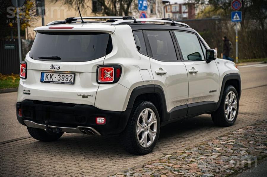 White Jeep Renegade 2016 in Riga, with an engine capacity of 2.00 L and mileage of 0 thousand km for 10990 €, photo 4 on AUTOMOTO.COM.LV