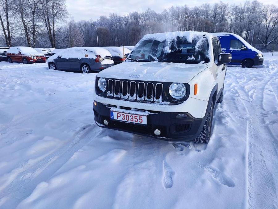 Balts Jeep Renegade 2017 Tauragė, ar dzinēja tilpumu 1.96 L un nobraukumu 295 tūkst. km par 5600 €, foto 1 vietnē AUTOMOTO.COM.LV