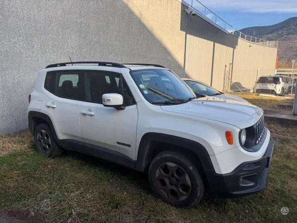 White Jeep Renegade 2017 in Siauliai, with an engine capacity of 1.96 L and mileage of 224 thousand km for 7200 €, photo 1 on AUTOMOTO.COM.LV