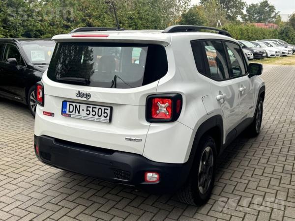 Balts Jeep Renegade 2017 Rīga, ar dzinēja tilpumu 1.40 L un nobraukumu 70 tūkst. km par 9500 €, foto 4 vietnē AUTOMOTO.COM.LV