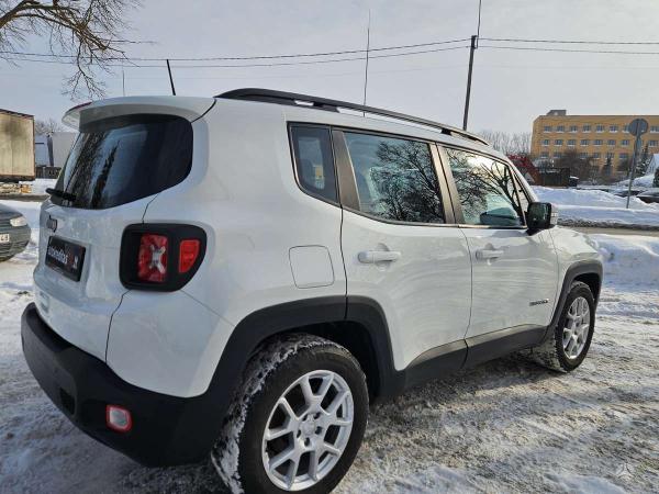 Balts Jeep Renegade 2018 Šauļi, ar dzinēja tilpumu 1.00 L un nobraukumu 83 tūkst. km par 9450 €, foto 5 vietnē AUTOMOTO.COM.LV