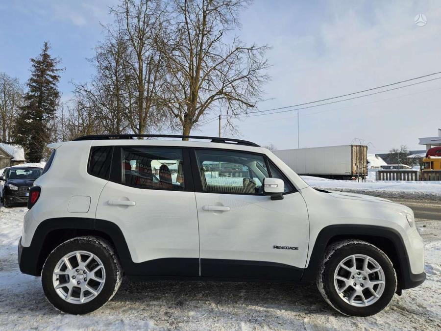 Balts Jeep Renegade 2018 Šauļi, ar dzinēja tilpumu 1.00 L un nobraukumu 83 tūkst. km par 9450 €, foto 6 vietnē AUTOMOTO.COM.LV