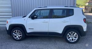 White Jeep Renegade 2018 in Taurage, with an engine capacity of 1.96 L and mileage of 102 thousand km for 5800 €, photo 3 on AUTOMOTO.COM.LV
