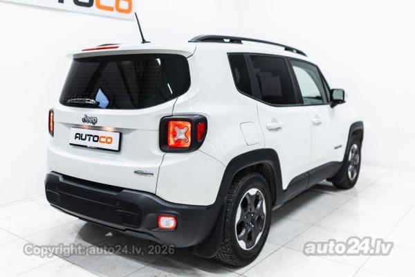 White Jeep Renegade 2017 in Tallinn, with an engine capacity of 1.40 L and mileage of 78 thousand km for 12499 €, photo 7 on AUTOMOTO.COM.LV