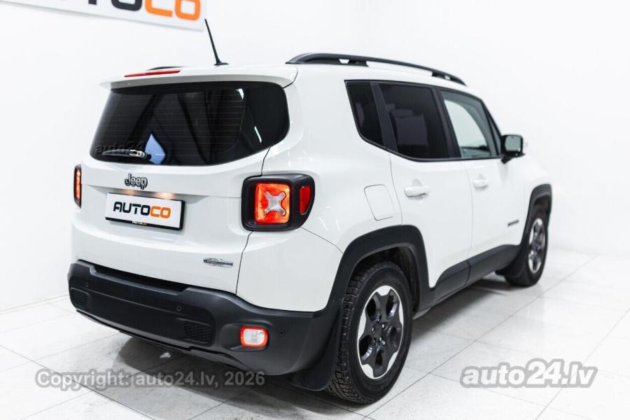 White Jeep Renegade 2017 in Tallinn, with an engine capacity of 1.40 L and mileage of 78 thousand km for 12499 €, photo 7 on AUTOMOTO.COM.LV
