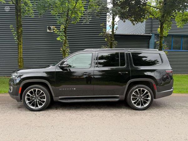 Melns Jeep Wagoneer 2022 Kauņa, ar dzinēja tilpumu 5.65 L un nobraukumu 115 tūkst. km par 33900 €, foto 4 vietnē AUTOMOTO.COM.LV