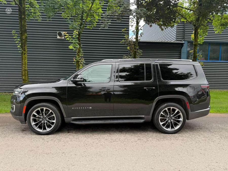 Melns Jeep Wagoneer 2022 Kauņa, ar dzinēja tilpumu 5.65 L un nobraukumu 115 tūkst. km par 33900 €, foto 5 vietnē AUTOMOTO.COM.LV