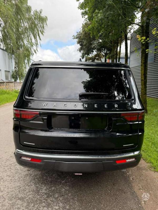 Melns Jeep Wagoneer 2022 Kauņa, ar dzinēja tilpumu 5.65 L un nobraukumu 115 tūkst. km par 33900 €, foto 7 vietnē AUTOMOTO.COM.LV