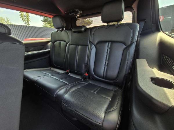 Pelēks Jeep Wagoneer 2022 Viļņa, ar dzinēja tilpumu 5.65 L un nobraukumu 131 tūkst. km par 42900 €, foto 10 vietnē AUTOMOTO.COM.LV