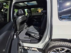 Серый Джип Wagoneer 2022 в Вильнюс, объемом двигателя 5.70 л и пробегом 68 тыс. км за 39999 €, фото 8 на AUTOMOTO.COM.LV
