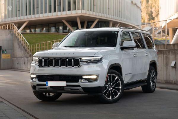Белый Джип Wagoneer 2022 в Вильнюс, объемом двигателя 5.65 л и пробегом 85 тыс. км за 46999 €, фото 1 на AUTOMOTO.COM.LV