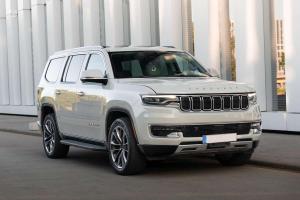 Белый Джип Wagoneer 2022 в Вильнюс, объемом двигателя 5.65 л и пробегом 85 тыс. км за 46999 €, фото 4 на AUTOMOTO.COM.LV