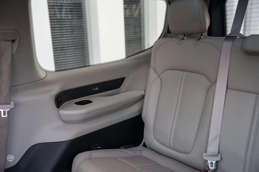 Белый Джип Wagoneer 2022 в Вильнюс, объемом двигателя 5.65 л и пробегом 85 тыс. км за 46999 €, фото 25 на AUTOMOTO.COM.LV